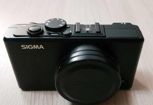 Компактный фотоаппарат Sigma dp1