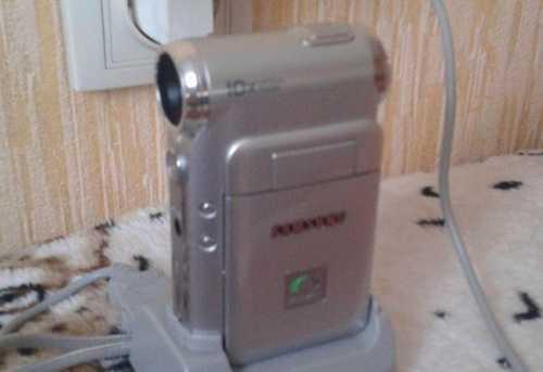 Видеокамера samsung VP-M110B miniket