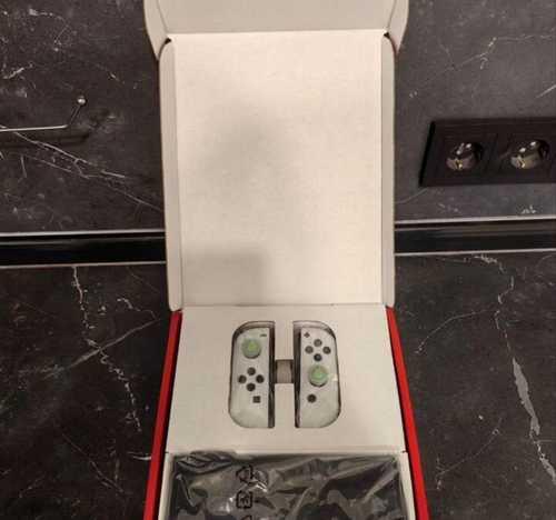 Nintendo Switch oled прошитая 512Gb Белая