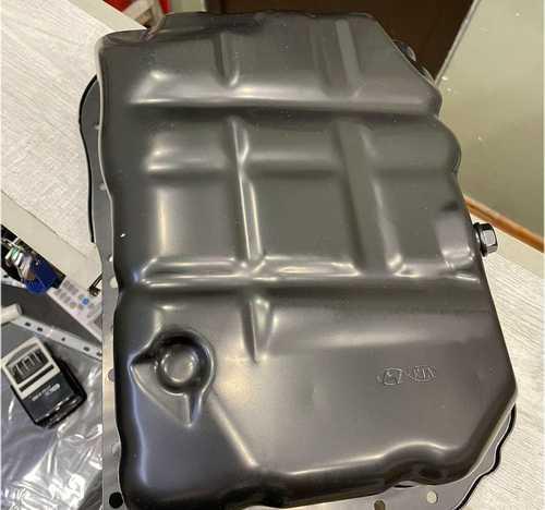 Масляный поддон двигателя 215102G500