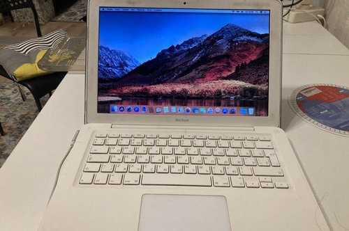 Apple MacBook white mc516 2010