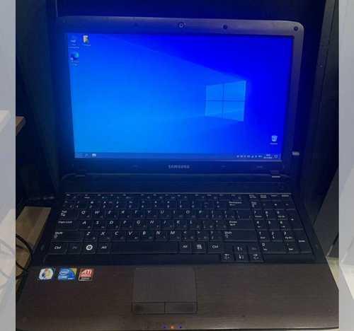 Ноутбук Samsung NP-R540-JS0BRU