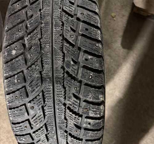 Kumho I'Zen RV Stud KC16 265/65 R17 19C