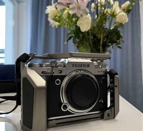 Зеркальный фотоаппарат Fujifilm XT-4
