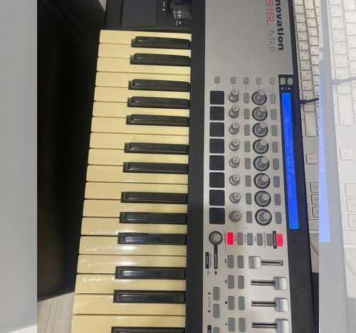 Midi клавиатура novation 61sl mk2