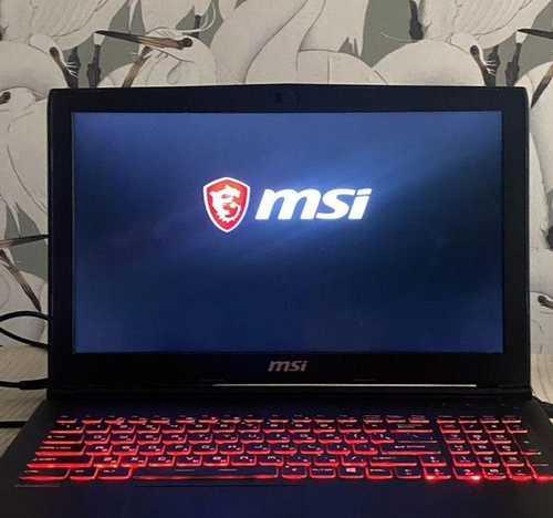 Игровой ноутбук MSI GP62M 7RDX