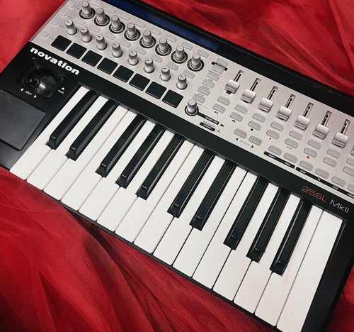 Midi-клавиатура Novation 25 SL MK2