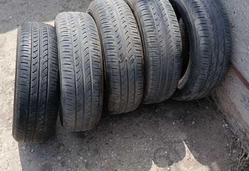 Yokohama BluEarth AE01 175/70 R13 82T