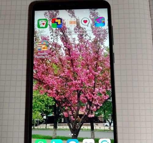 HUAWEI Y9 (2018), 3/32 ГБ