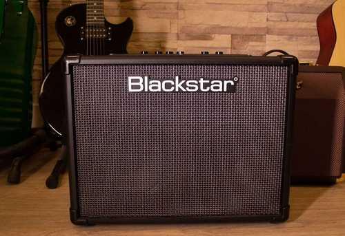 Гитарный комбоусилитель Black Star