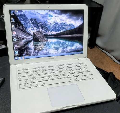 MacBook pro 13 белый a1342
