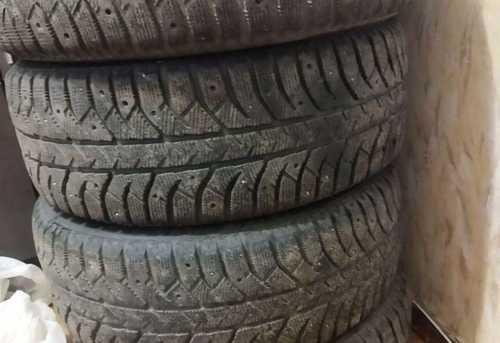 Bridgestone Ice Cruiser 7000S 205/55 R16