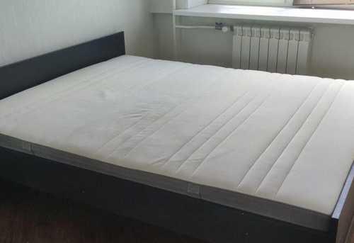 Кровать двухспальная с матрасом 160 200 бу Luroy