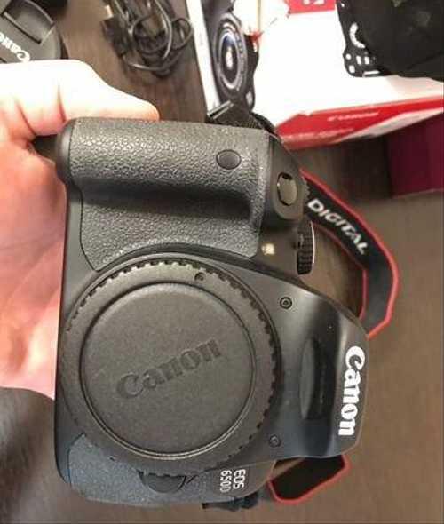Зеркальный фотоаппарат canon 650D