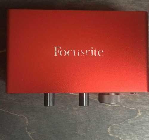 Продам звуковую карту focusrite Scarlett Solo 3rd