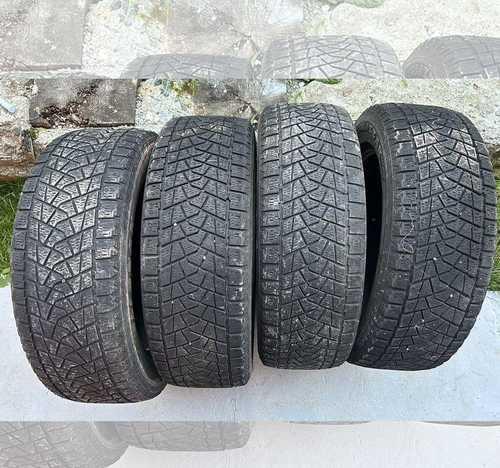 Bridgestone Blizzak DM-Z3 215/60 R17