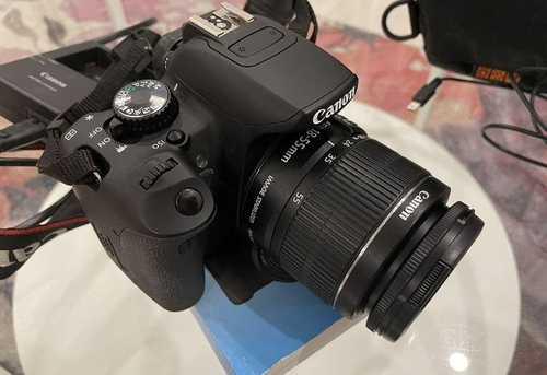 Зеркальный фотоаппарат canon 650D