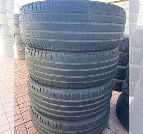 Michelin Latitude Sport 3 235/65 R17