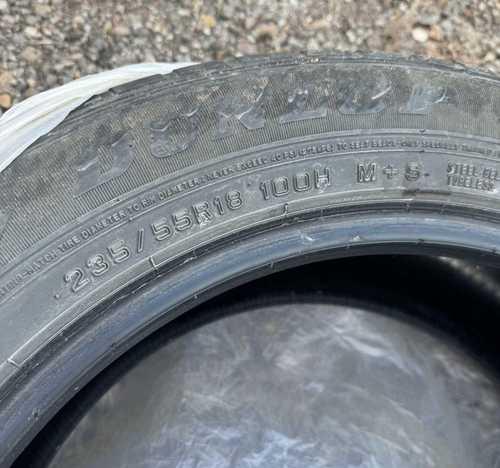 Dunlop Axiom Plus 235/55 R18