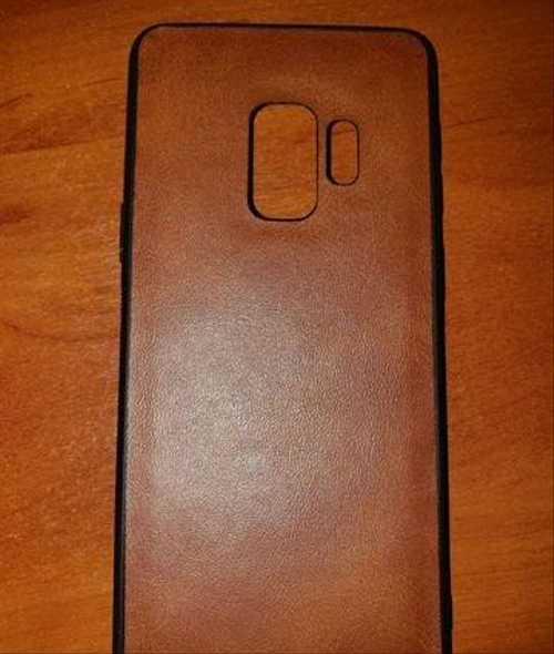 Чехол для Samsung Galaxy S9 красный и кожаный