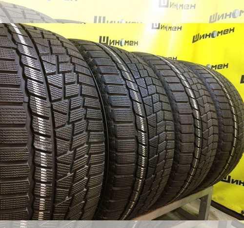 Maxxis ArcticTrekker NP3 245/40 R19