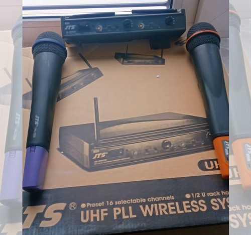 JTS UHF PLL wireless systems