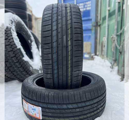 Tracmax X-Privilo RS01  275/45 R20