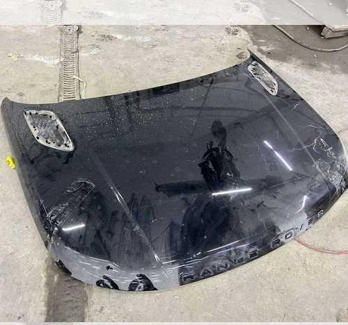 Капот на Land Rover Range Rover Sport