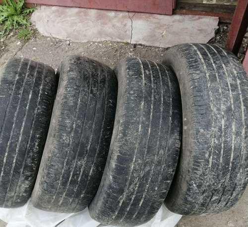 Michelin Defender XT 225/70 R16