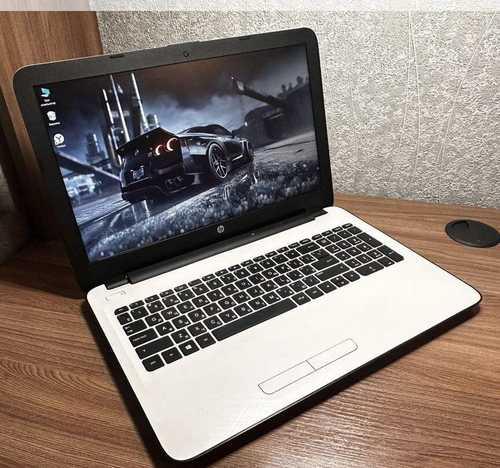 Hp-FullHD/i3/8gb/ssd/R5m330