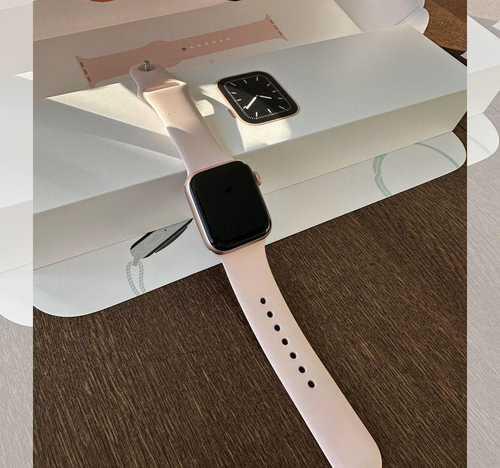 Часы apple watch 5 40 mm