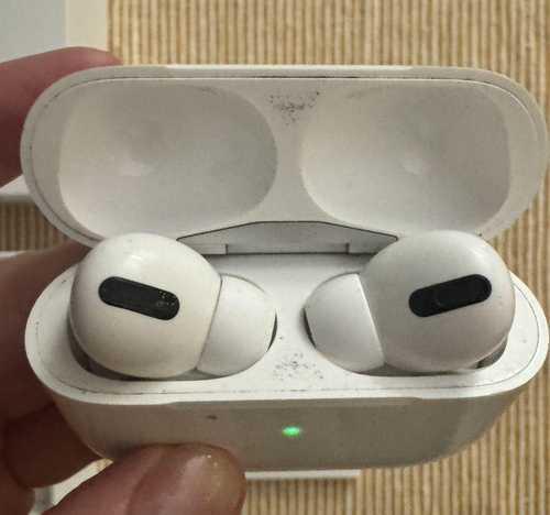 Беспроводные наушники Apple airpods pro