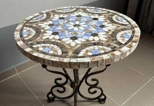Кофейный журнальный столик с мозаикой из ракушки