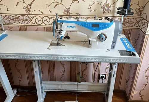 Автоматическая швейная машинка juki A4