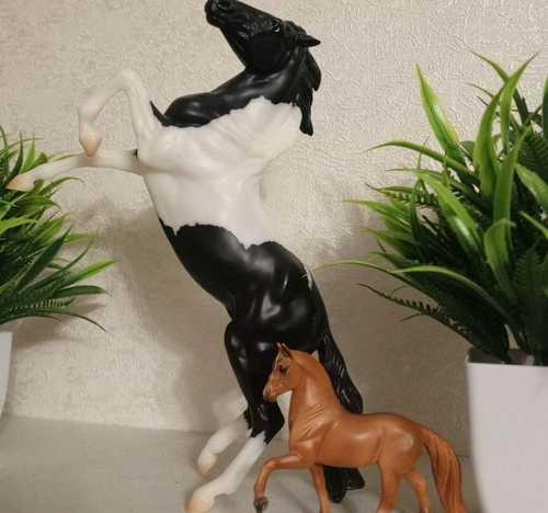 Лошади breyer classic   стейбл
