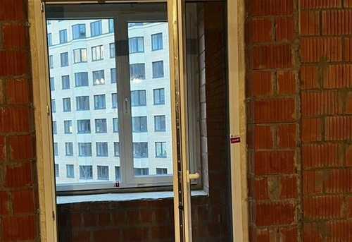 Дверь балконая от застойщика однокамерная