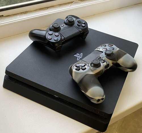 Sony PlayStation 4 Slim 1tb 2 геймпада