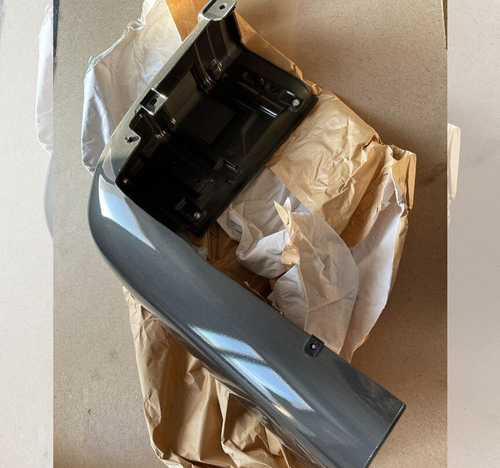 Клык зад бампера лев toyota LC80 5210760130