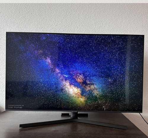 4K Телевизор Samsung UE50AU7570uxru