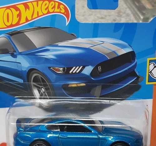 Модель Hot Wheels Ford Shelby GT350R