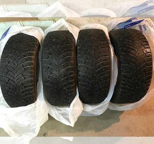 Michelin X-Ice North 4 225/45 R17