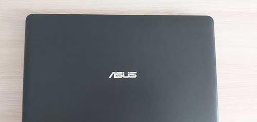 Ноутбук Asus Core i5/8гб/GeForce 820(2гб) /17дюйм