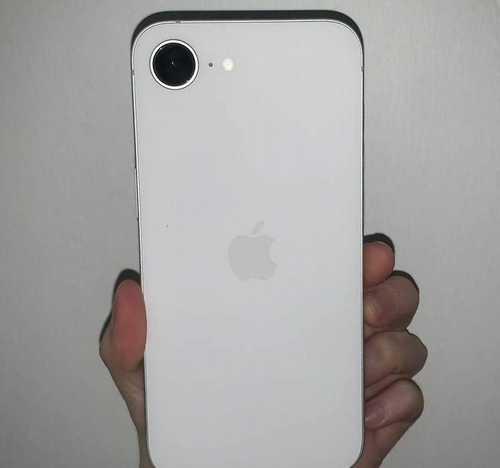 iPhone 16e, 128 ГБ
