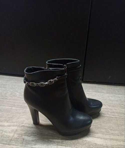 Ботинки новые с бирками