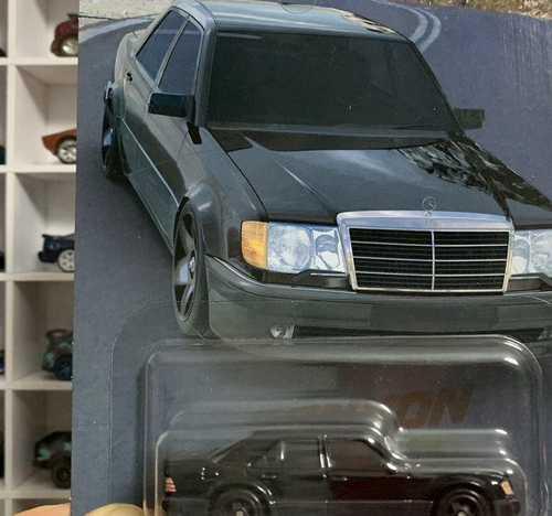 Hot Wheels Chase 0/5 Mercedes-Benz 500E