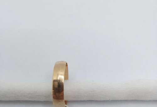 Золотое обручальное кольцо деформированное (7560)
