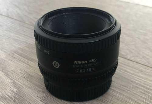 Nikon 50mm f/1.8D AF Nikkor