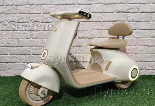 Детский мотоцикл скутер Vespa K444PX