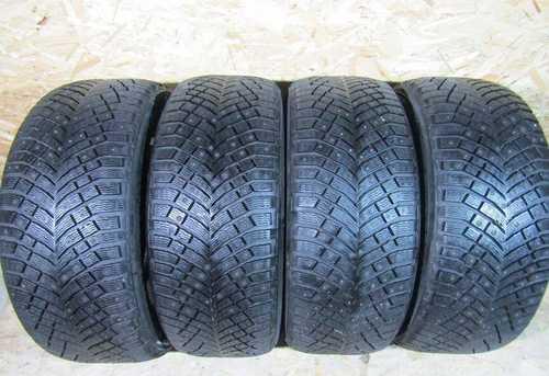 Michelin X-Ice North 4 275/50 R20