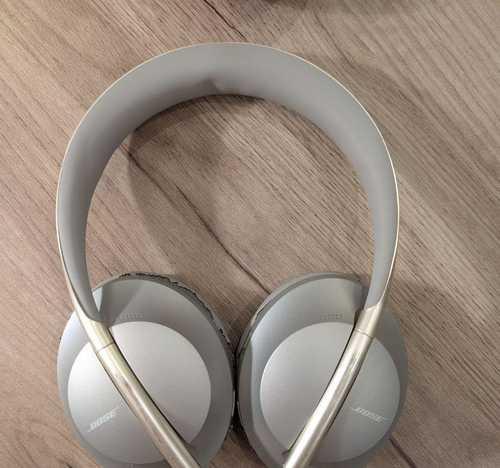 Беспроводные наушники Bose Noise Cancelling 700